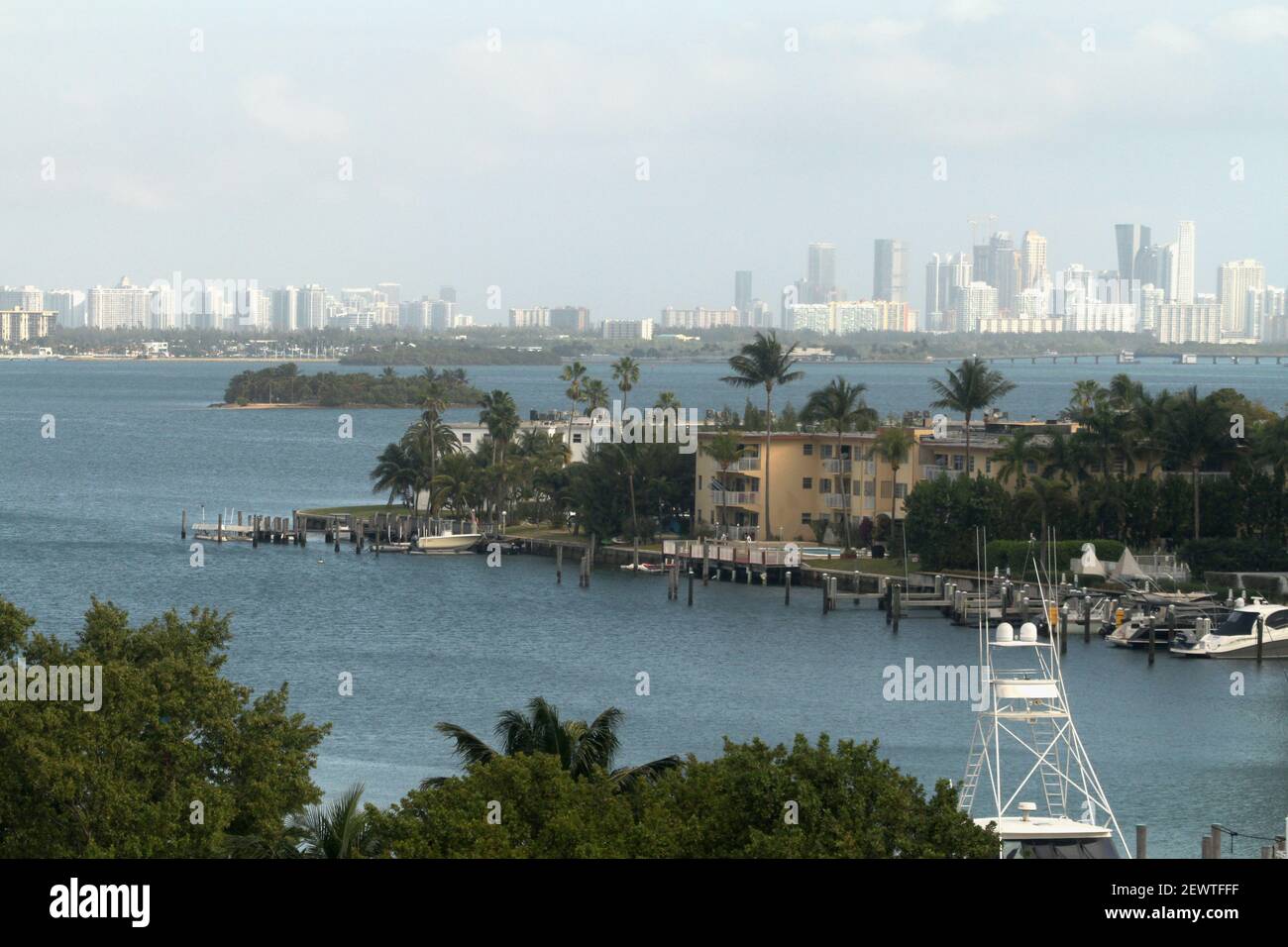 Docking in a bay hi-res stock photography and images - Alamy