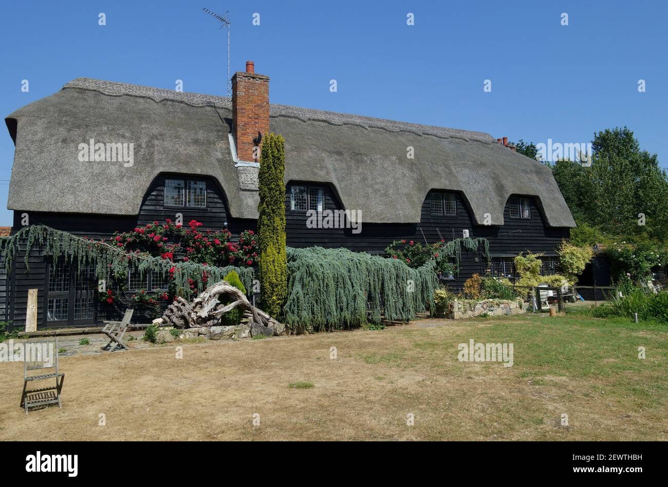Historic buildings flatford hi-res stock photography and images - Alamy