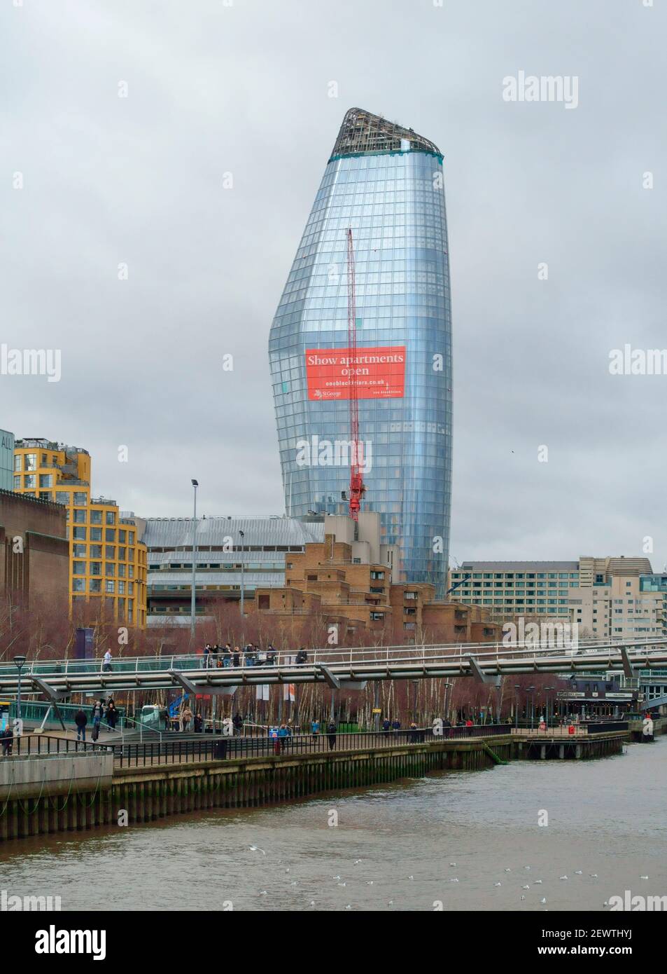 Modern high rise building Chelsea River Thames London England UK Stock ...