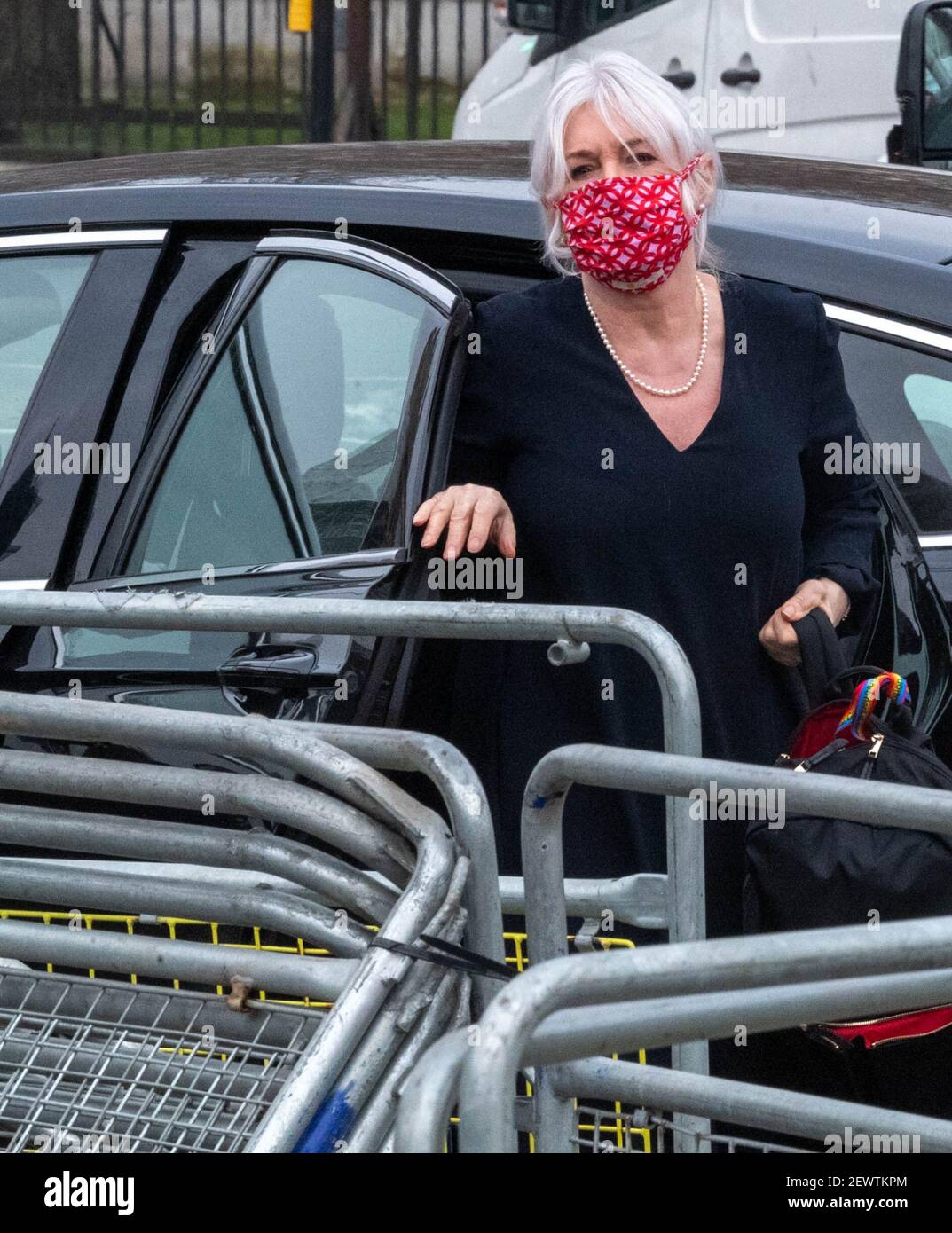 Nadine dorries mp hi-res stock photography and images - Alamy