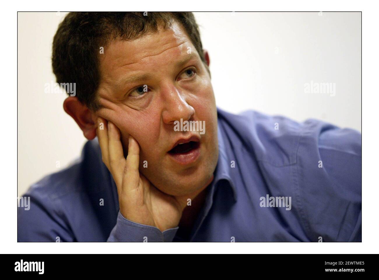 John kampfner hi-res stock photography and images - Alamy