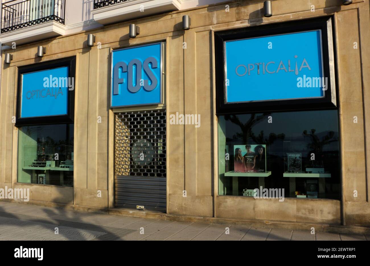 Opticalia hi-res stock photography and images - Alamy