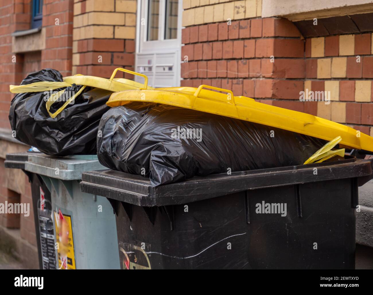 Residual waste garbage cans hi-res stock photography and images - Alamy