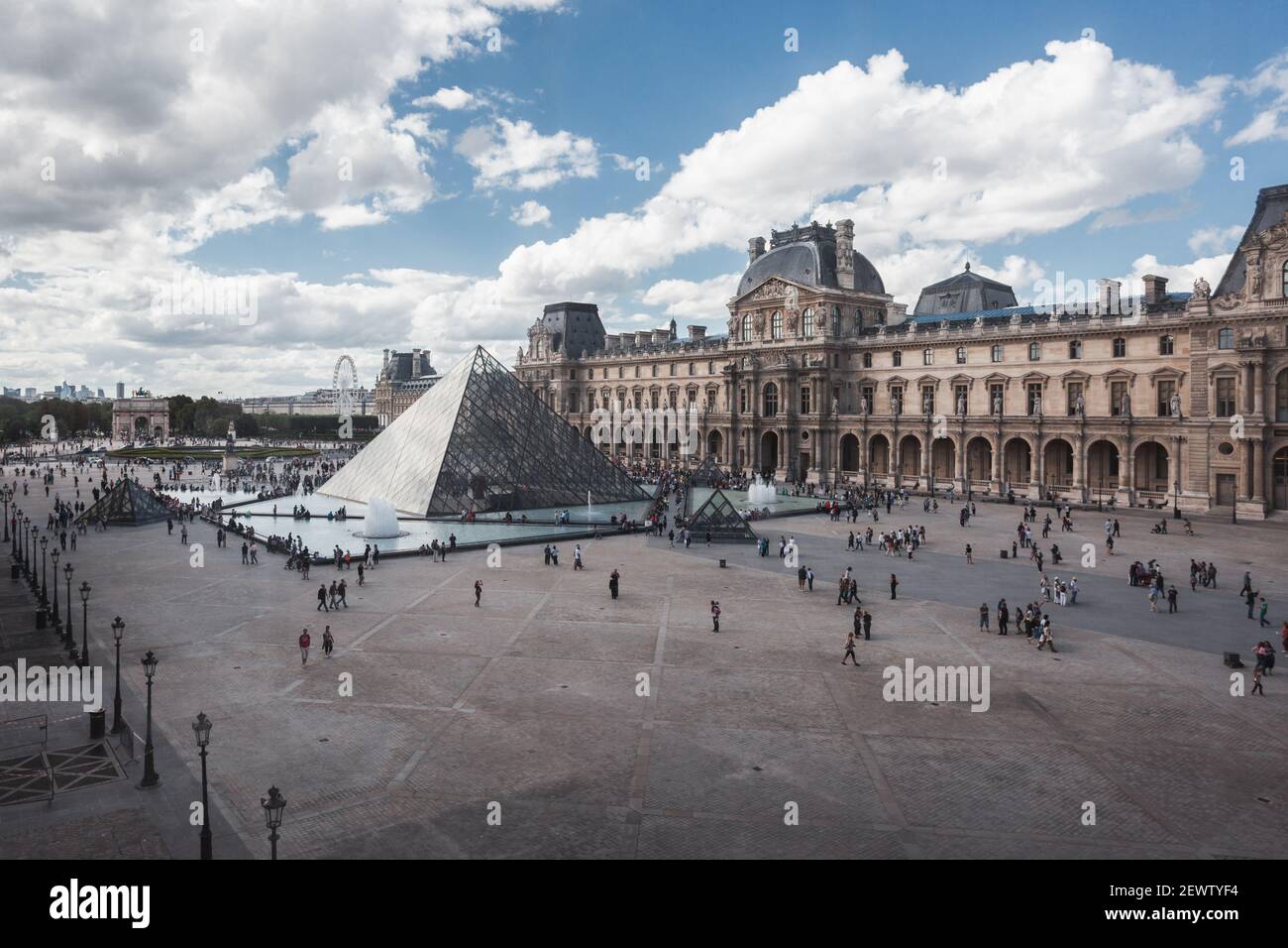 People on the streets of the French capital Stock Photo - Alamy