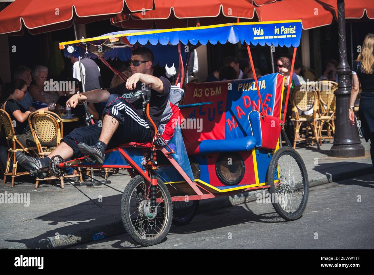 People on the streets of the French capital Stock Photo - Alamy