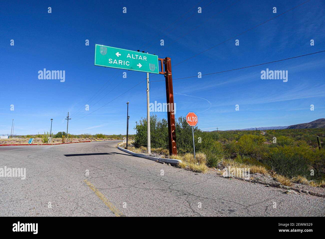 Letrero de carretera hi-res stock photography and images - Alamy