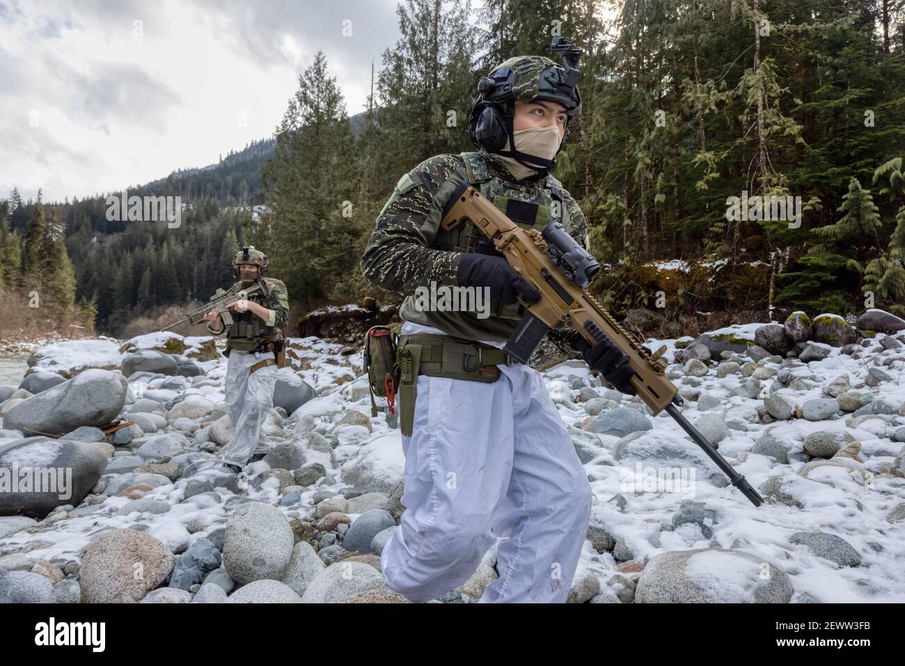 Army Man wearing Tactical Uniform Stock Photo - Alamy