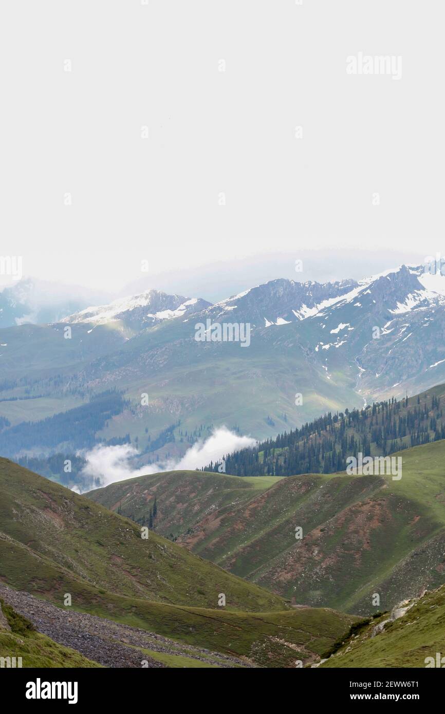 Kumrat pakistan hi-res stock photography and images - Alamy