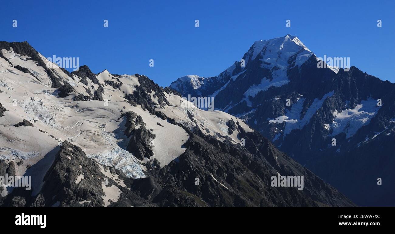 Stunning view from the Sealy Tarns trekking route Stock Photo - Alamy