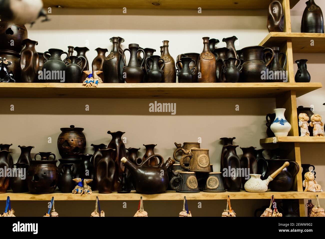 Clay jars at the rural arabic market, handmade Stock Photo - Alamy