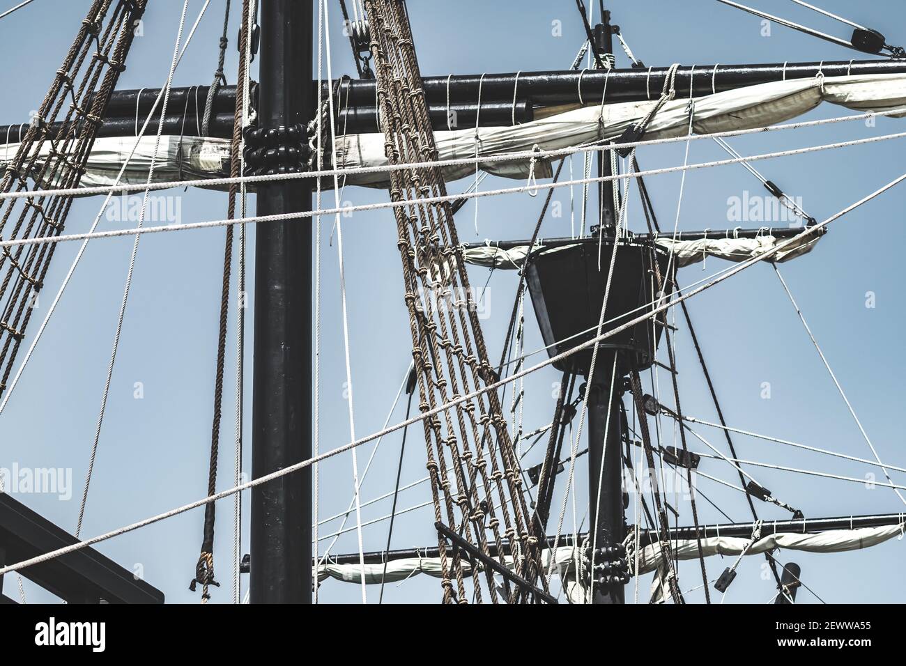 Parts of a sailing boat hi-res stock photography and images - Alamy