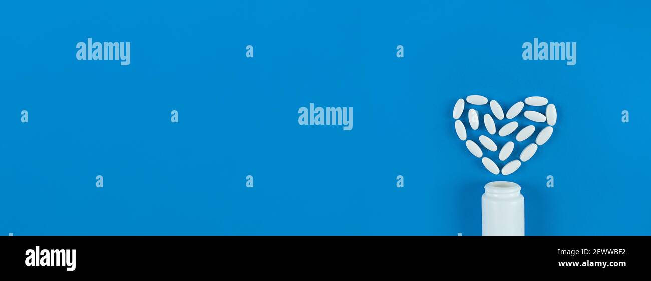 Heart tablets hi-res stock photography and images - Alamy