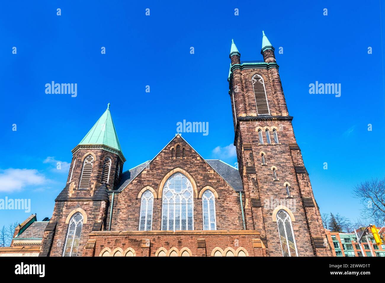 Bloor Street United Church in the downtown district, Toronto, Canada ...