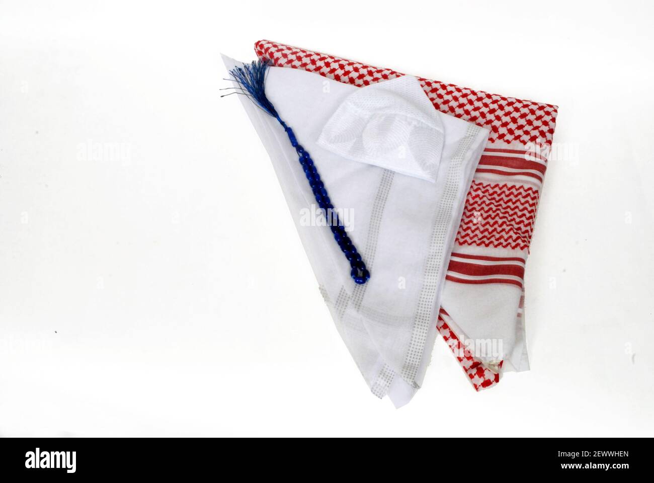 Arabic cultural traditional clothing accessories,Shemagh,White Ghutrah ...