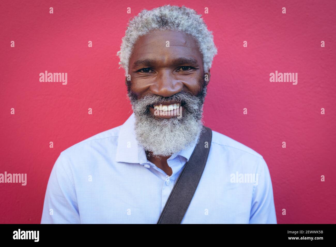 African beard hi-res stock photography and images - Alamy