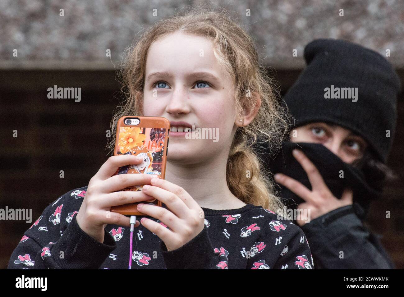 Environmental tree sitting protest hi-res stock photography and images ...