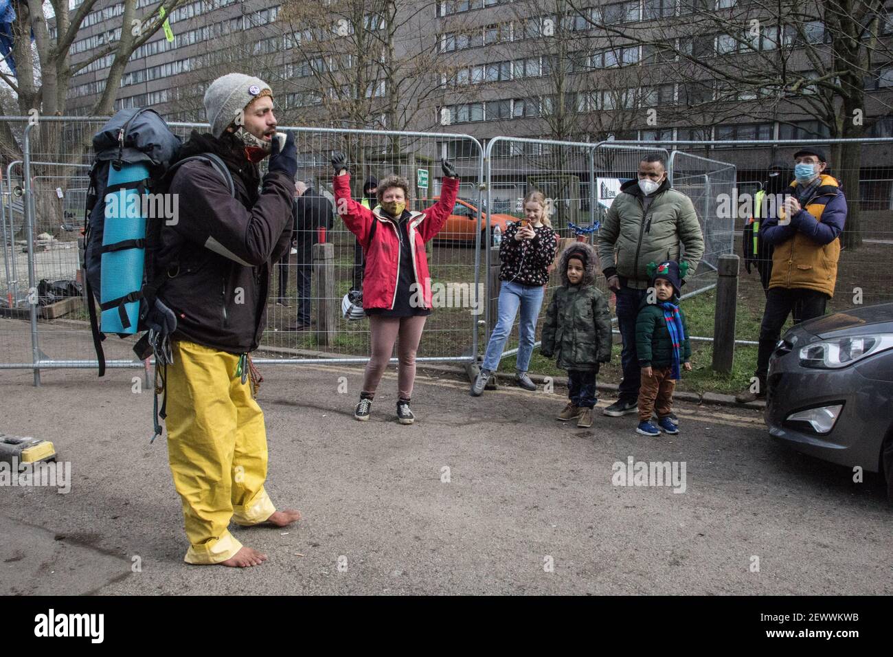 Environmental tree sitting protest hi-res stock photography and images ...