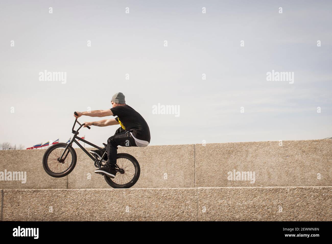 Attempting tricks hi-res stock photography and images - Alamy