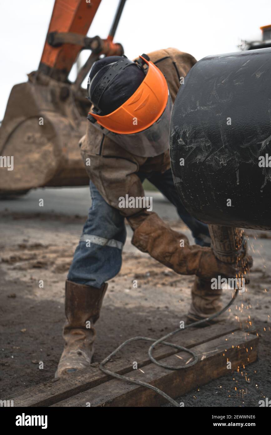 Engineering clothes hi-res stock photography and images - Alamy