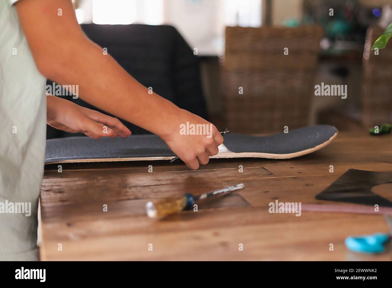 Applying grip hi-res stock photography and images - Alamy