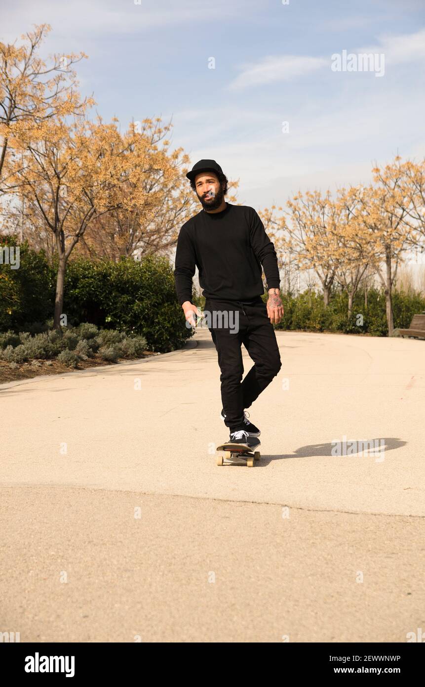 Lifestyle skateboard hi-res stock photography and images - Alamy