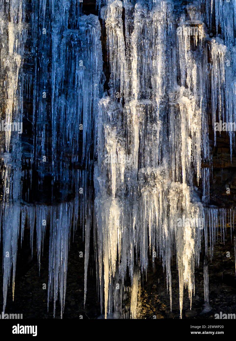 Lighted icicle hi-res stock photography and images - Alamy