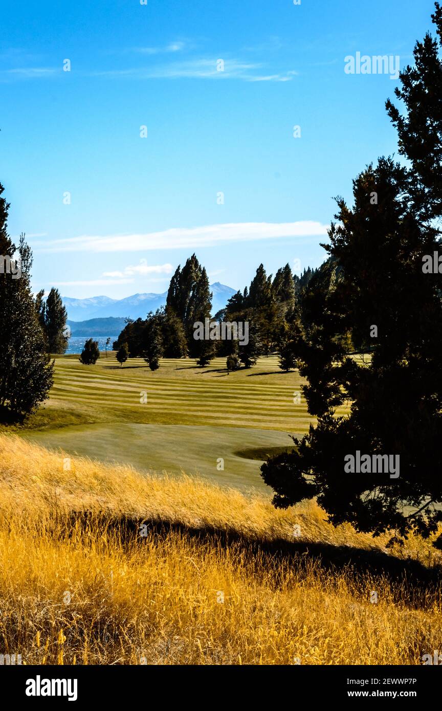 Sunny golf day hi-res stock photography and images - Alamy