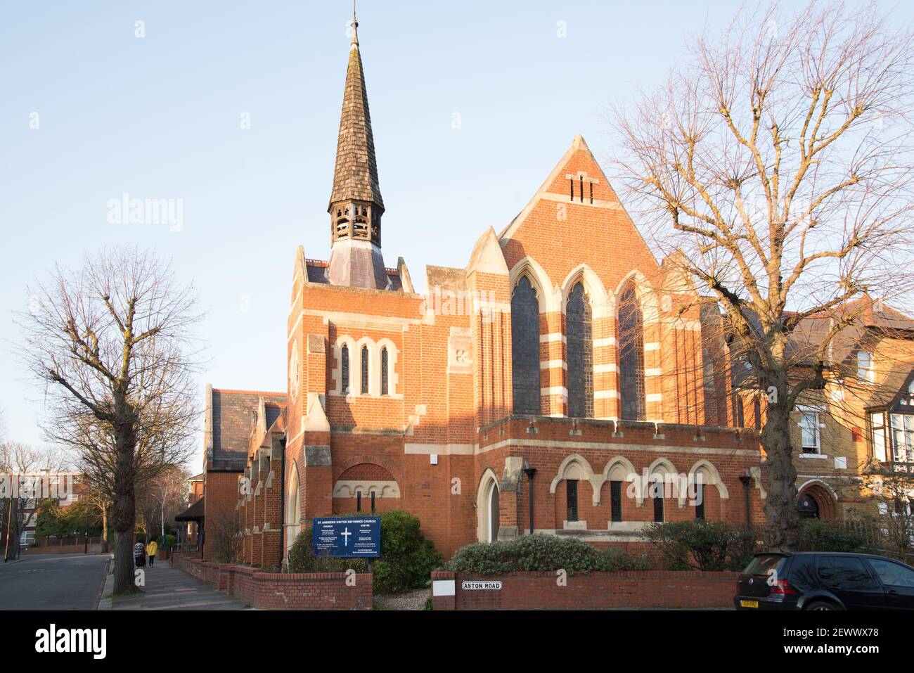 Urc church hi-res stock photography and images - Alamy
