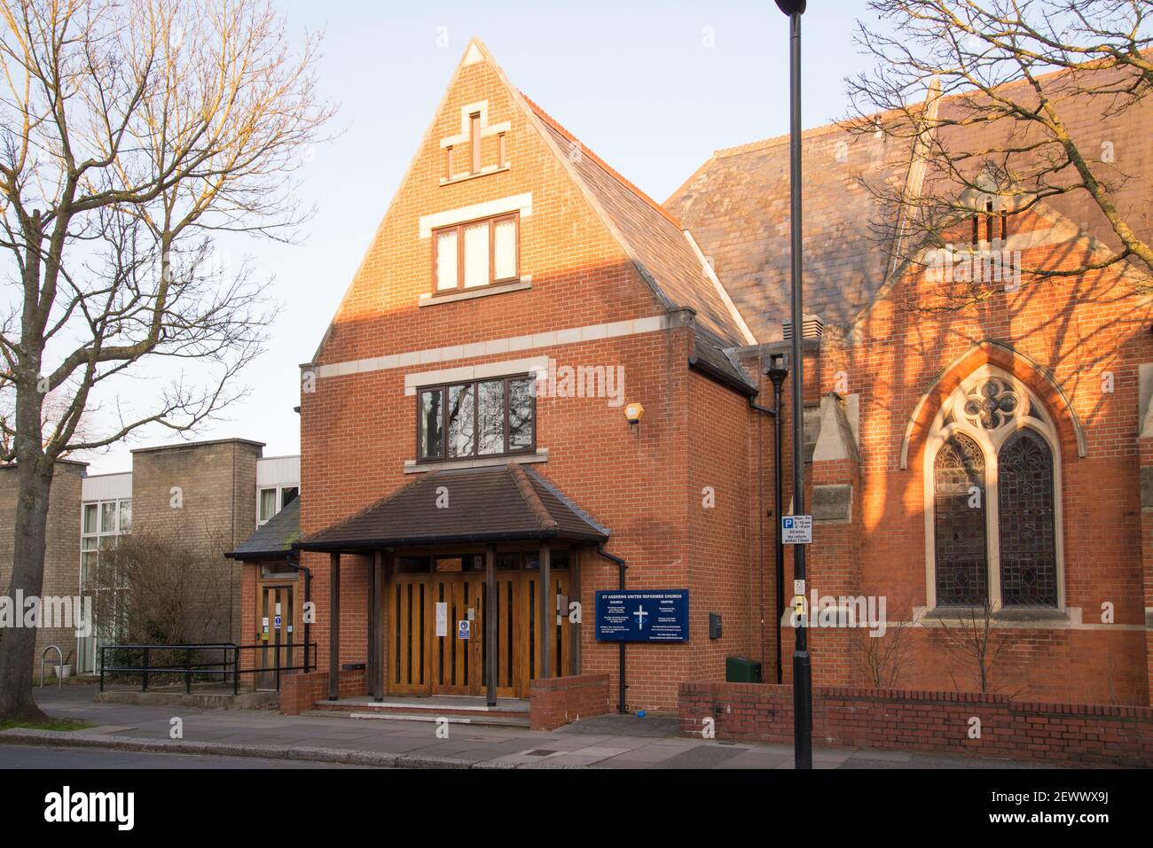 London road united reformed church hi-res stock photography and images ...