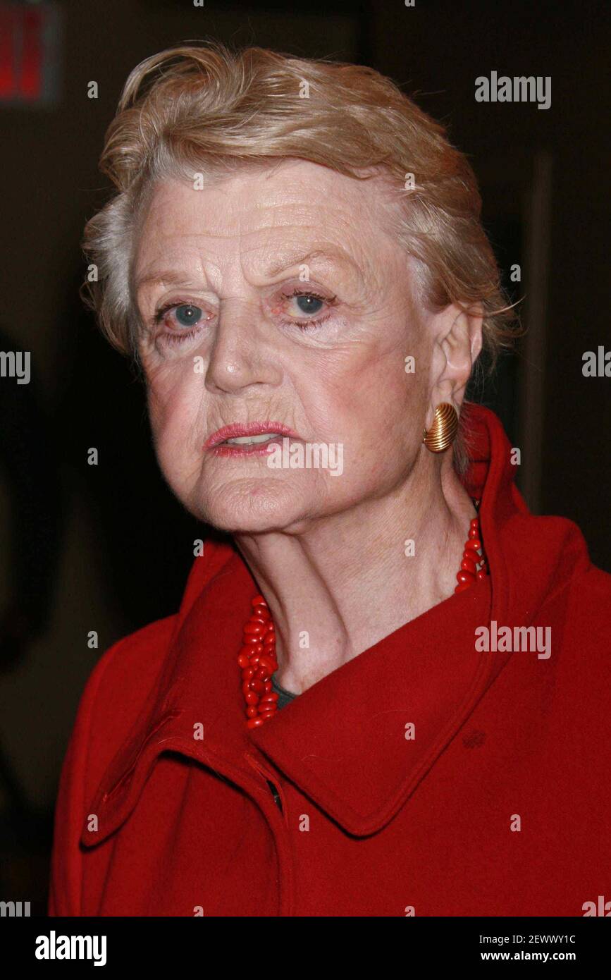 Angela Lansbury visits backstage after performance of the Roundabout ...
