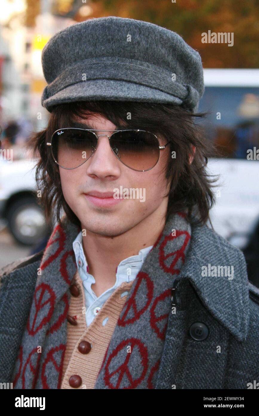 Joe Jonas of The Jonas Brothers attends the 80th Annual Macy's ...