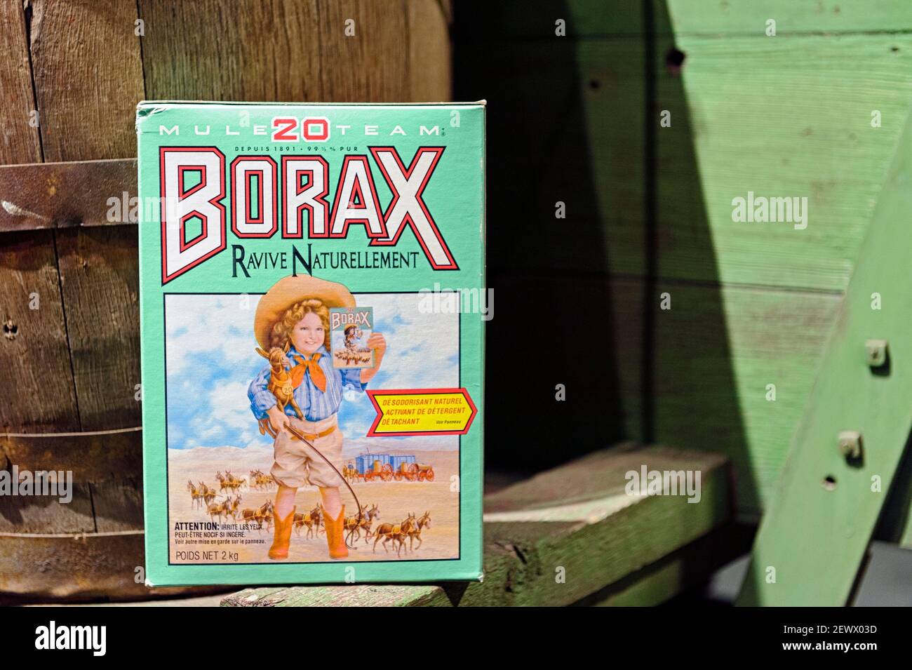 A vintage box of 20 Mule team borax cleaning powder Stock Photo - Alamy