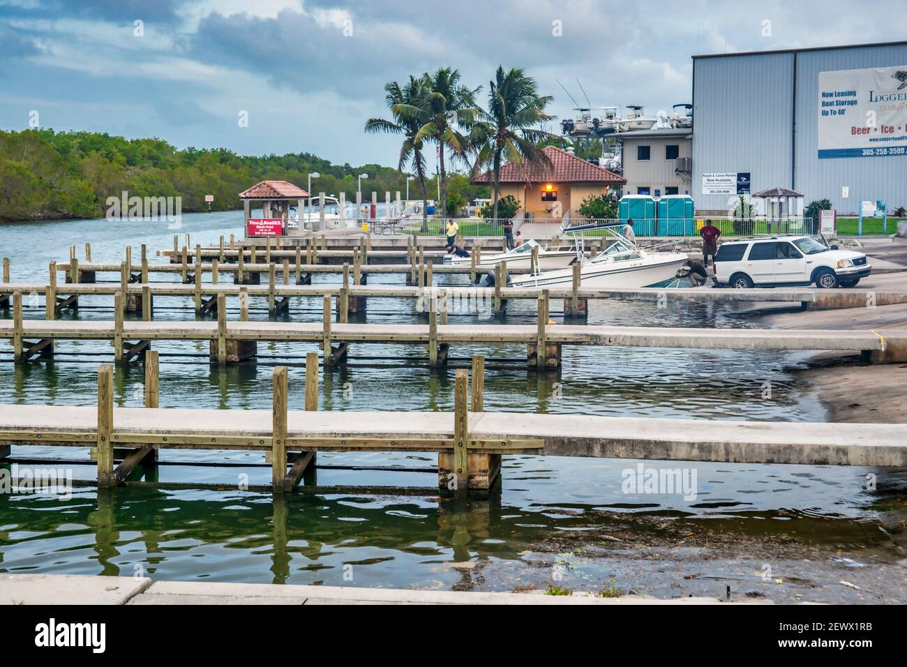 Black point marina miami florida hi-res stock photography and images ...