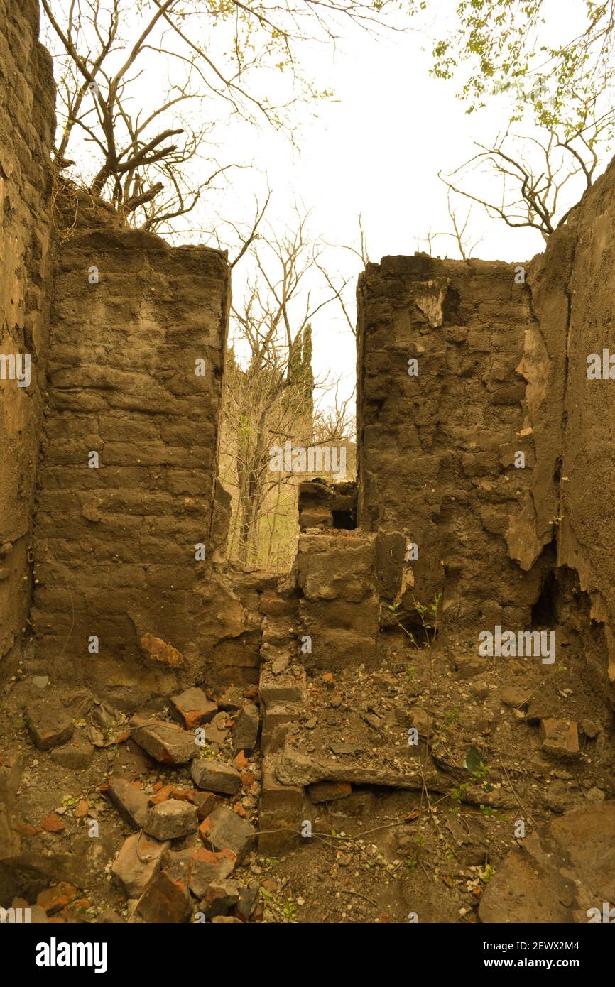 old ruined house with crumbling walls Stock Photo - Alamy