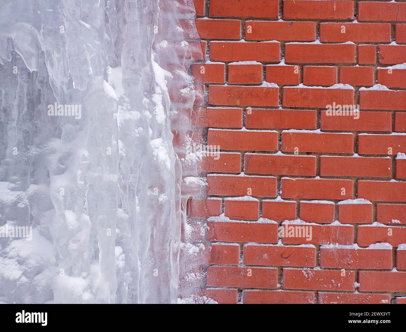 Ice brick wall texture hi-res stock photography and images - Alamy