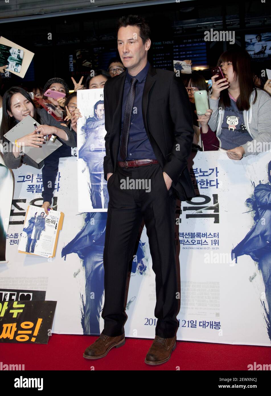 8 January 2015 - Seoul, South Korea : Actor Keanu Reeves arrives at the ...