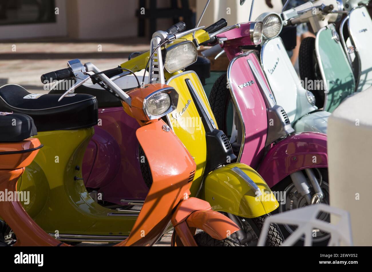 Italian vespa cut out hi-res stock photography and images - Alamy