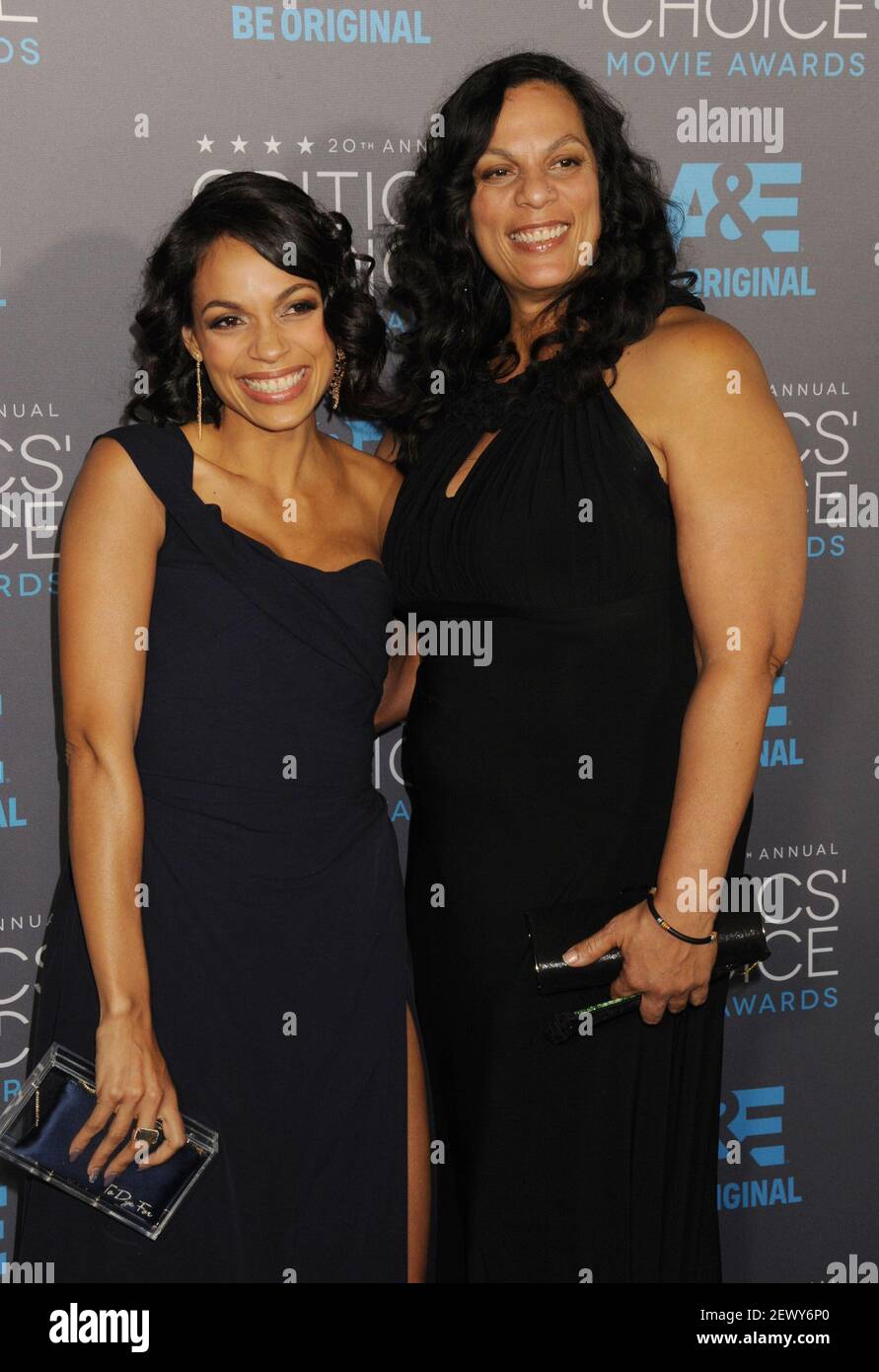 Isabel dawson and rosario dawson hi-res stock photography and images ...