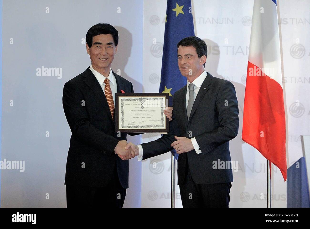 French Prime Minister Manuel Valls visits Tianjin airbus assembling ...
