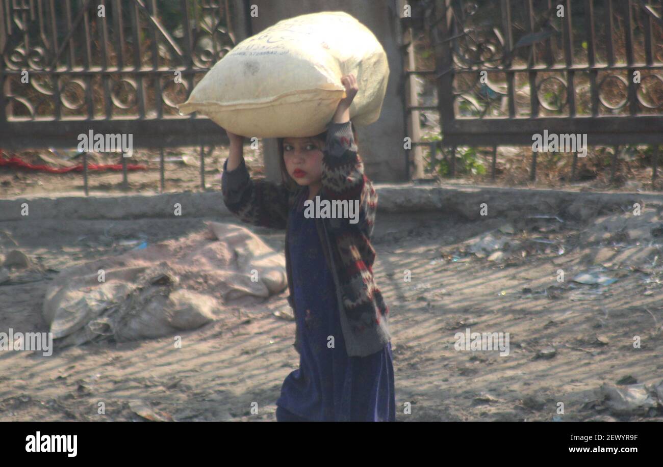 Pakistani poor children takes a part of International Street Childrenâ ...