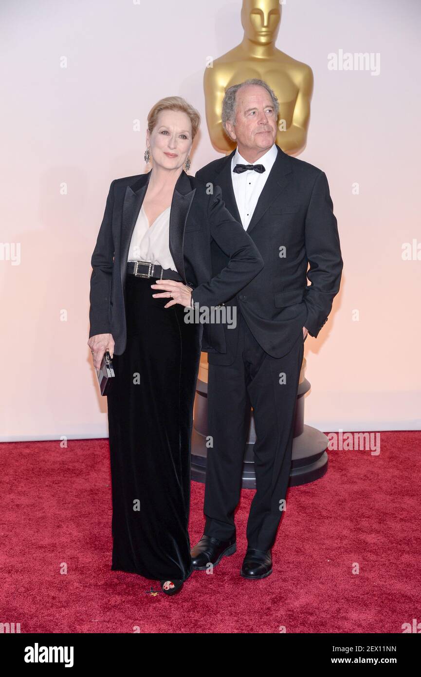 Best Supporting Actress Nominee Meryl Streep and Don Gummer arrive at ...