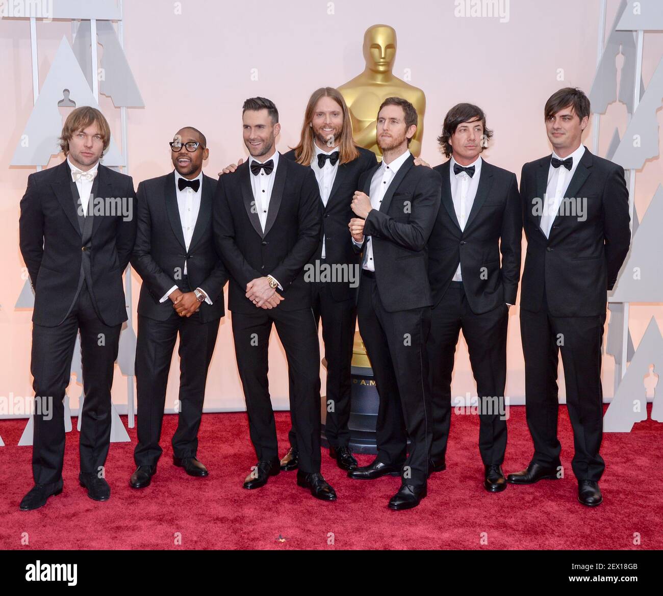 Maroon head band hi-res stock photography and images - Alamy