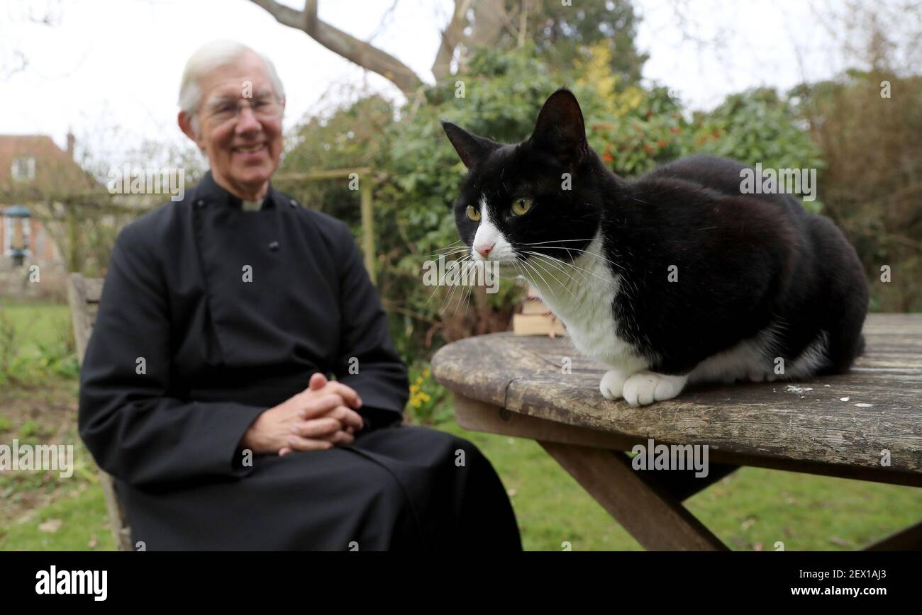 The dean of canterbury robert willis hi-res stock photography and ...