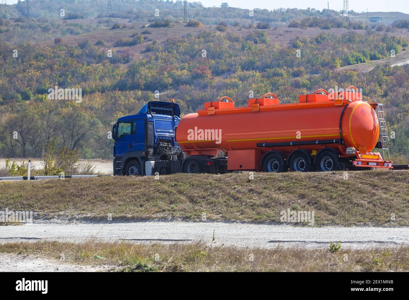 Gasoline tanker hi-res stock photography and images - Alamy