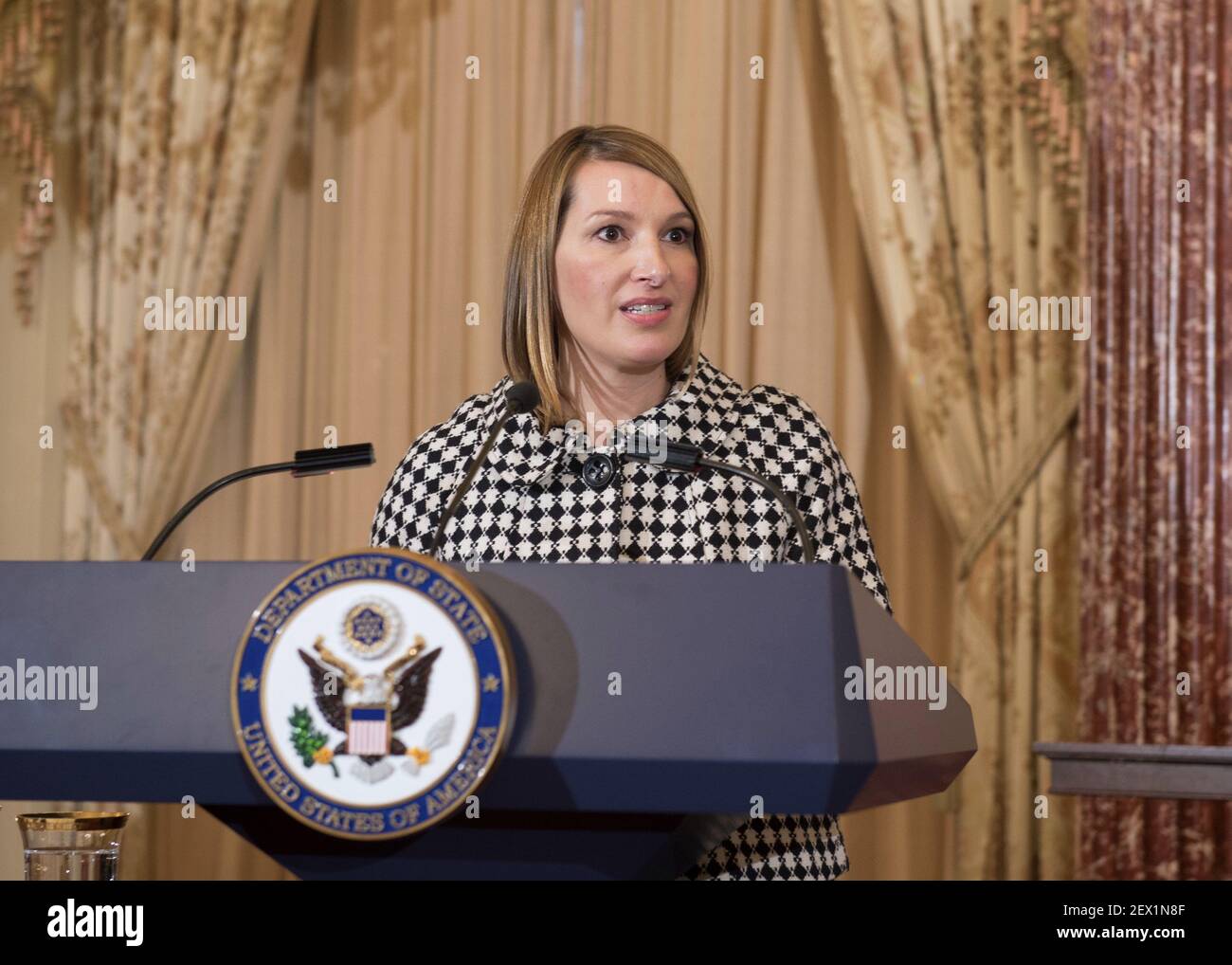 Deputy Secretary of State Heather Higginbottom presents 10 ...