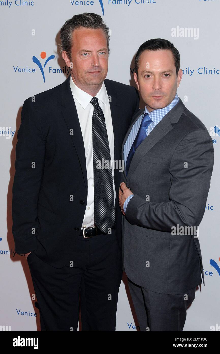 9 March 2015 - Beverly Hills, California - Matthew Perry, Thomas Lennon ...