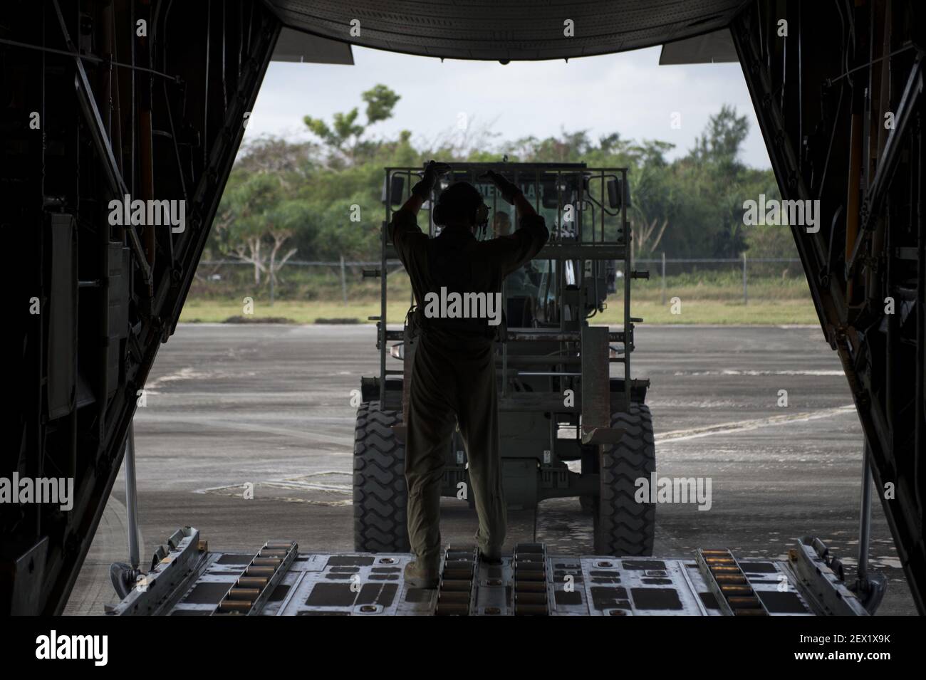 C 130 cargo loading hi-res stock photography and images - Alamy