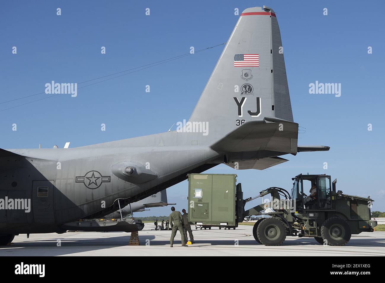 C 130 cargo loading hi-res stock photography and images - Alamy