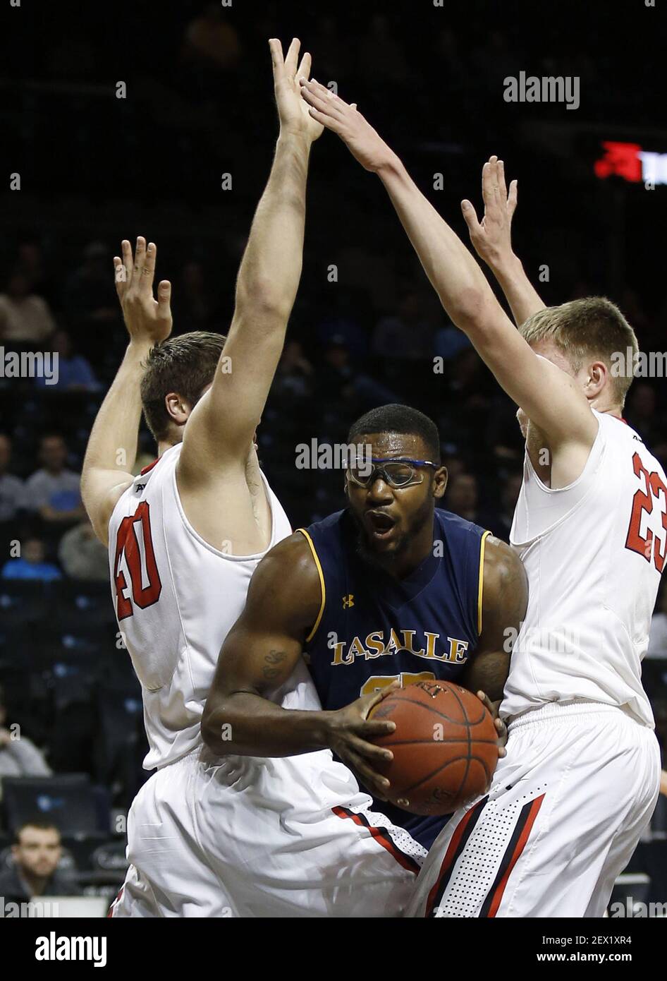 La Salle's Jerrell Wright gets double teamed against Davidson's Andrew ...