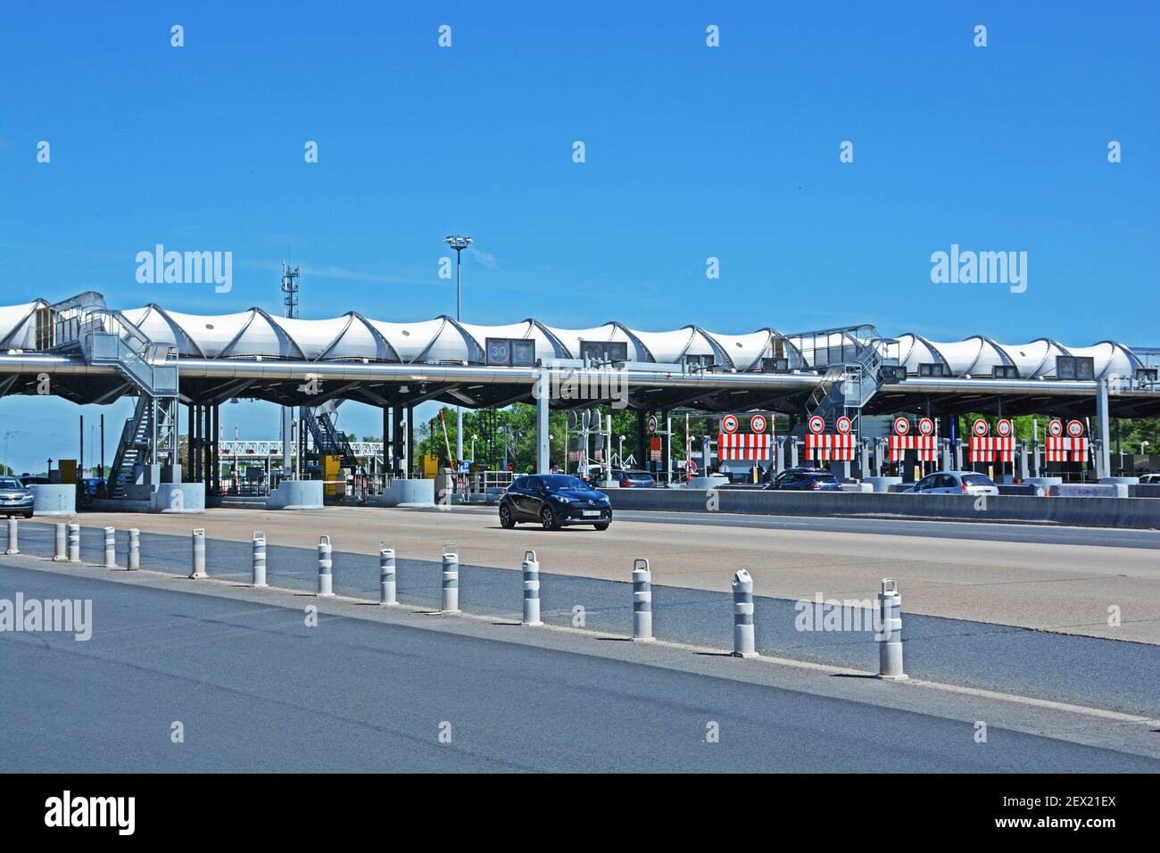 Toll gate sign hi-res stock photography and images - Alamy